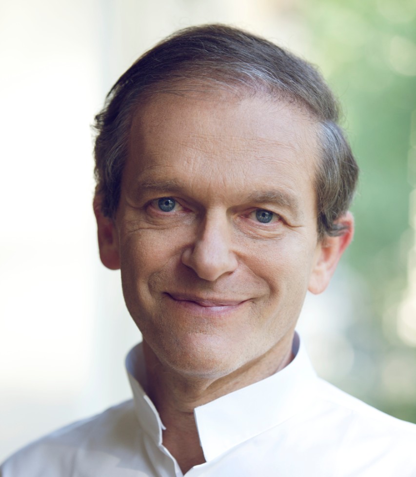 FRÉDÉRIC SALDMANN - LiFE Style Magazine
