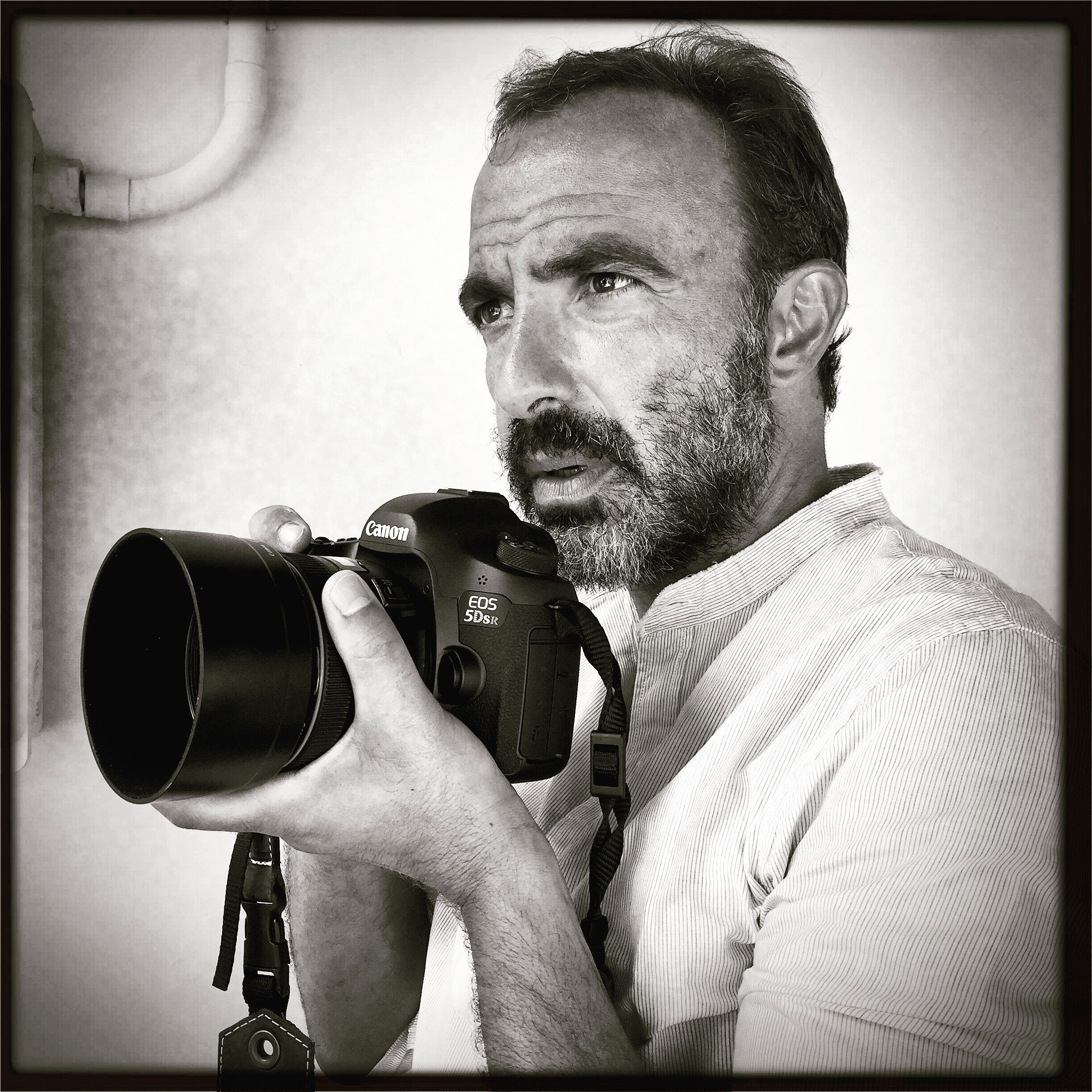 NIKOS ALIAGAS - LiFE Style Magazine